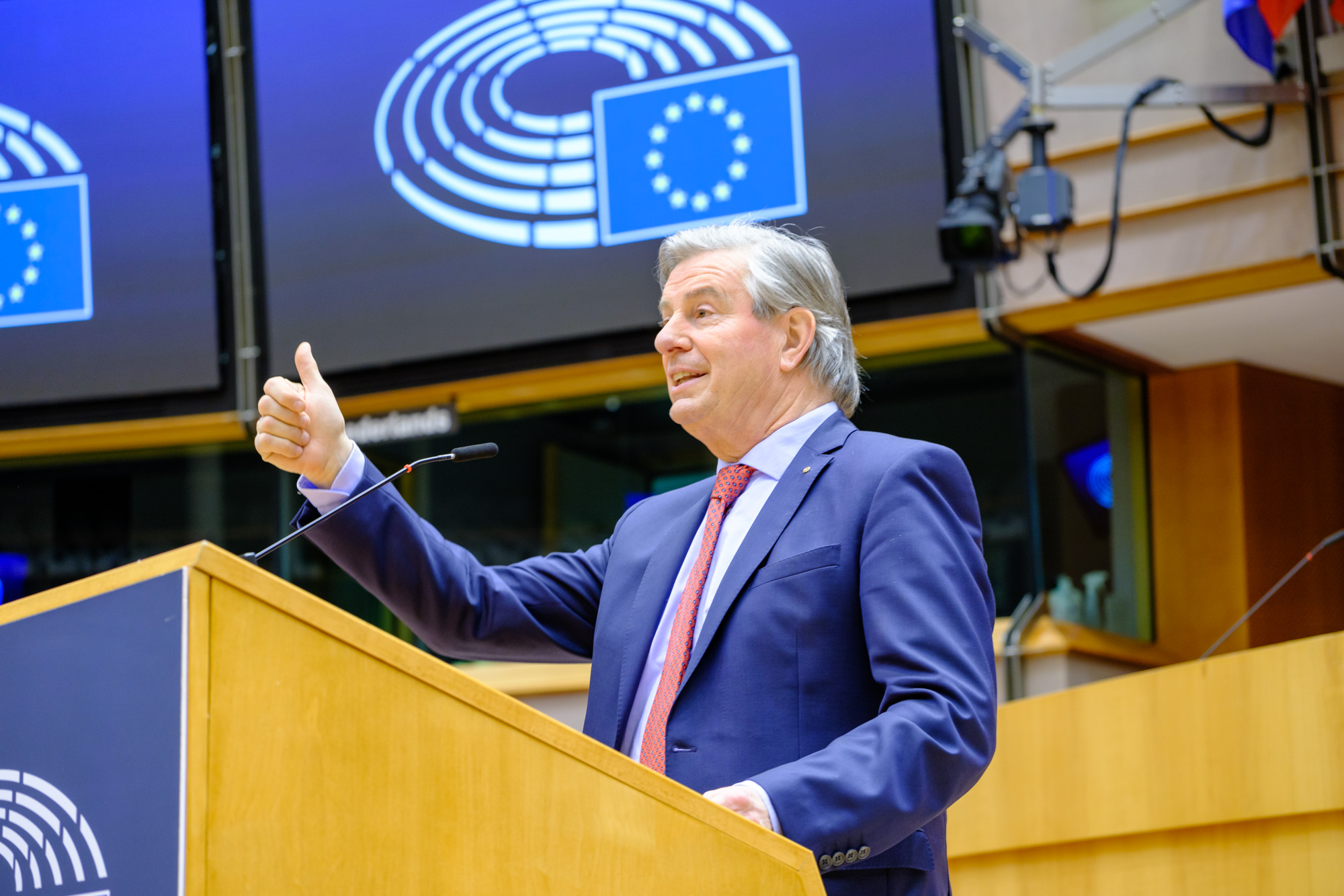 ED: Europa rammelt, het verhaal is weg | Toine Manders